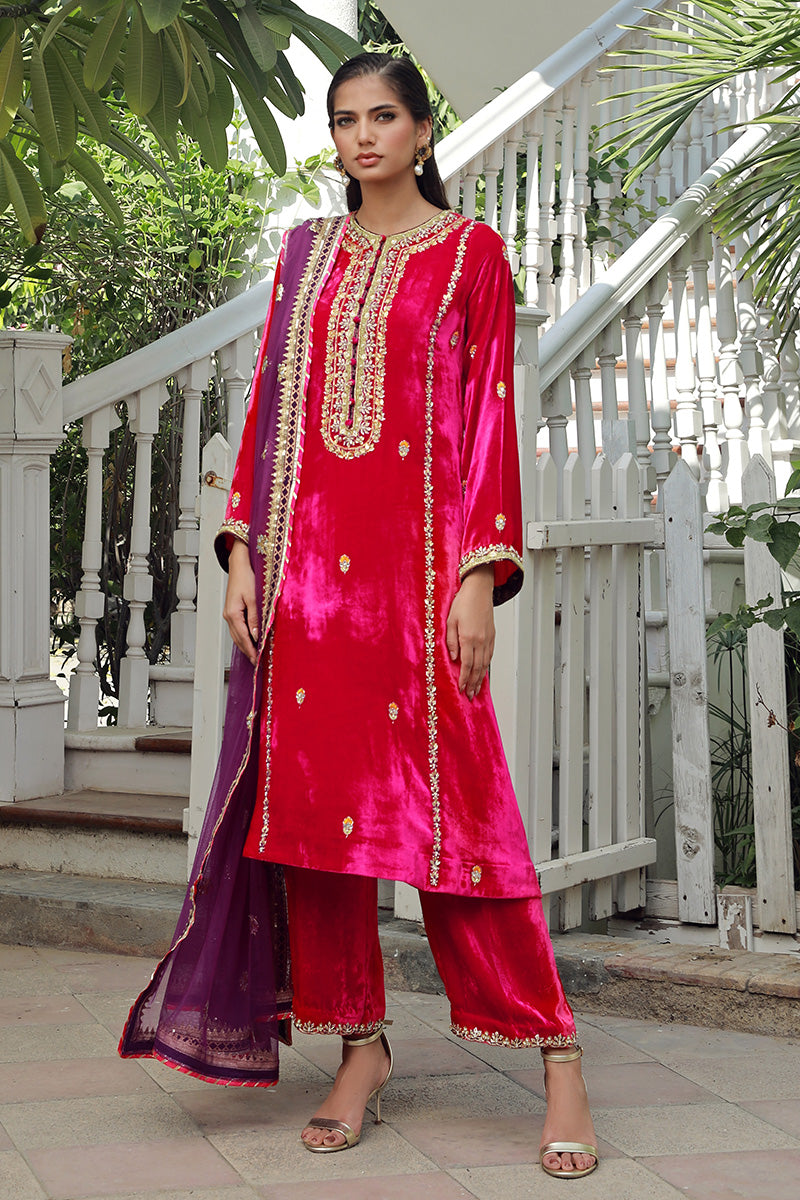 Sana Abbas | Velvet Formals | RUBY – House Of Anaya